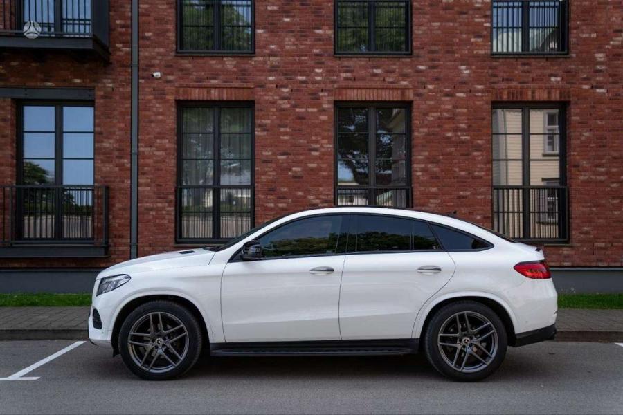 Balts Mercedes-Benz GLE 350 2015 Klaipėda, ar dzinēja tilpumu 3.00 L un nobraukumu 225 tūkst. km par 29300 €, foto 11 vietnē AUTOMOTO.COM.LV