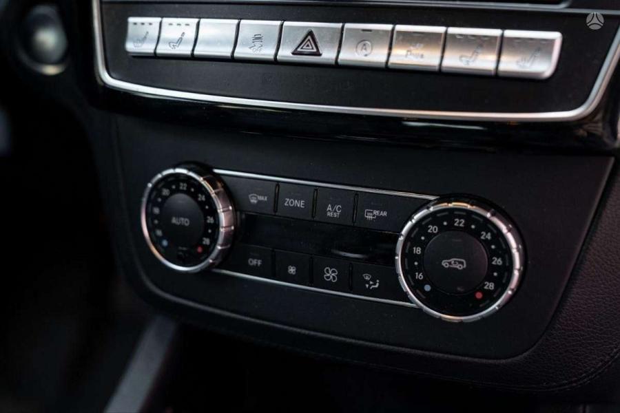 Balts Mercedes-Benz GLE 350 2015 Klaipėda, ar dzinēja tilpumu 3.00 L un nobraukumu 225 tūkst. km par 29300 €, foto 19 vietnē AUTOMOTO.COM.LV
