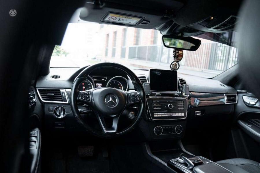 Balts Mercedes-Benz GLE 350 2015 Klaipėda, ar dzinēja tilpumu 3.00 L un nobraukumu 225 tūkst. km par 29300 €, foto 23 vietnē AUTOMOTO.COM.LV