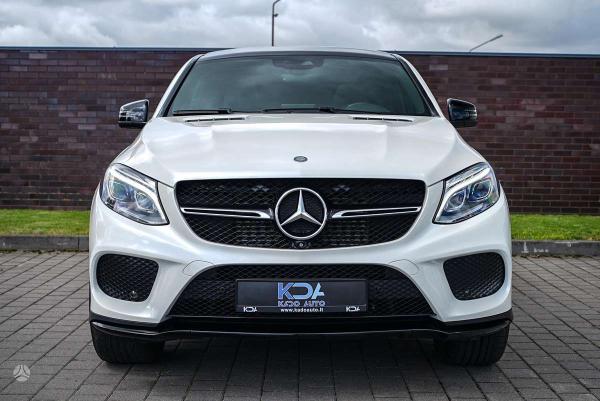 White Mercedes-Benz GLE 350 2015 in Marijampole, with an engine capacity of 2.99 L and mileage of 85 thousand km for 35950 €, photo 3 on AUTOMOTO.COM.LV