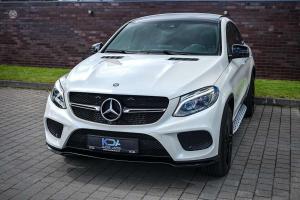 White Mercedes-Benz GLE 350 2015 in Marijampole, with an engine capacity of 2.99 L and mileage of 85 thousand km for 35950 €, photo 5 on AUTOMOTO.COM.LV