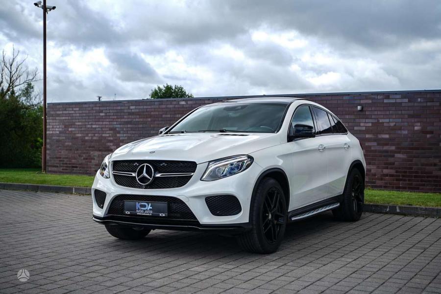White Mercedes-Benz GLE 350 2015 in Marijampole, with an engine capacity of 2.99 L and mileage of 85 thousand km for 35950 €, photo 6 on AUTOMOTO.COM.LV