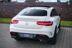 White Mercedes-Benz GLE 350 2015 in Marijampole, with an engine capacity of 2.99 L and mileage of 85 thousand km for 35950 €, photo 13 on AUTOMOTO.COM.LV