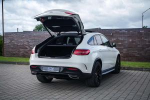 White Mercedes-Benz GLE 350 2015 in Marijampole, with an engine capacity of 2.99 L and mileage of 85 thousand km for 35950 €, photo 15 on AUTOMOTO.COM.LV