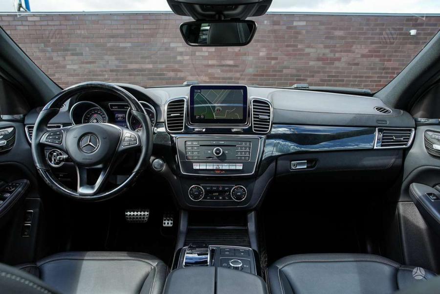 White Mercedes-Benz GLE 350 2015 in Marijampole, with an engine capacity of 2.99 L and mileage of 85 thousand km for 35950 €, photo 17 on AUTOMOTO.COM.LV
