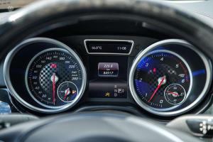 White Mercedes-Benz GLE 350 2015 in Marijampole, with an engine capacity of 2.99 L and mileage of 85 thousand km for 35950 €, photo 26 on AUTOMOTO.COM.LV