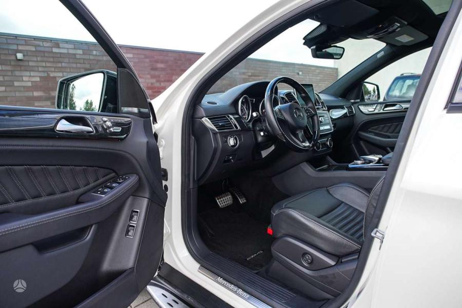 White Mercedes-Benz GLE 350 2015 in Marijampole, with an engine capacity of 2.99 L and mileage of 85 thousand km for 35950 €, photo 27 on AUTOMOTO.COM.LV