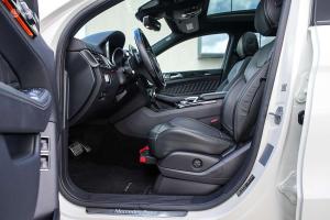 White Mercedes-Benz GLE 350 2015 in Marijampole, with an engine capacity of 2.99 L and mileage of 85 thousand km for 35950 €, photo 29 on AUTOMOTO.COM.LV