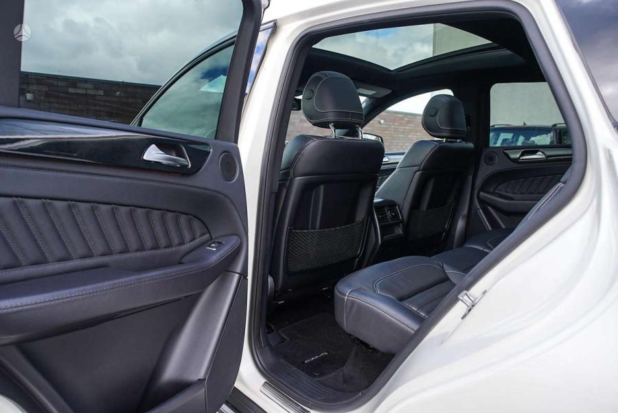 White Mercedes-Benz GLE 350 2015 in Marijampole, with an engine capacity of 2.99 L and mileage of 85 thousand km for 35950 €, photo 36 on AUTOMOTO.COM.LV