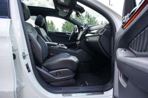 White Mercedes-Benz GLE 350 2015 in Marijampole, with an engine capacity of 2.99 L and mileage of 85 thousand km for 35950 €, photo 42 on AUTOMOTO.COM.LV