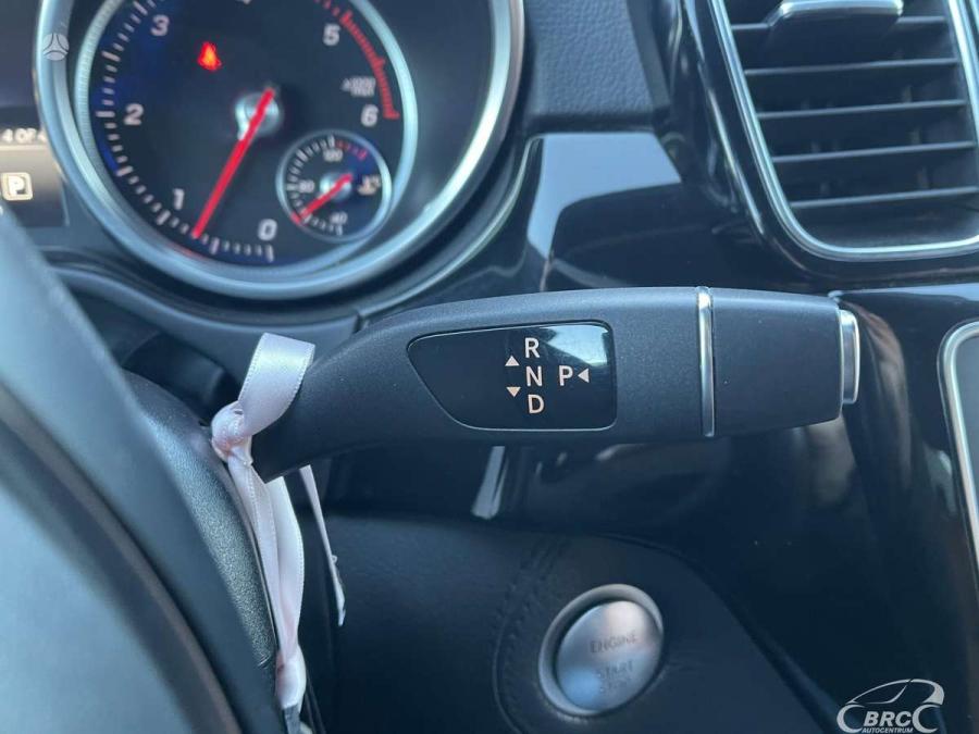 Balts Mercedes-Benz GLE 350 2015 Klaipėda, ar dzinēja tilpumu 2.99 L un nobraukumu 308 tūkst. km par 21500 €, foto 27 vietnē AUTOMOTO.COM.LV