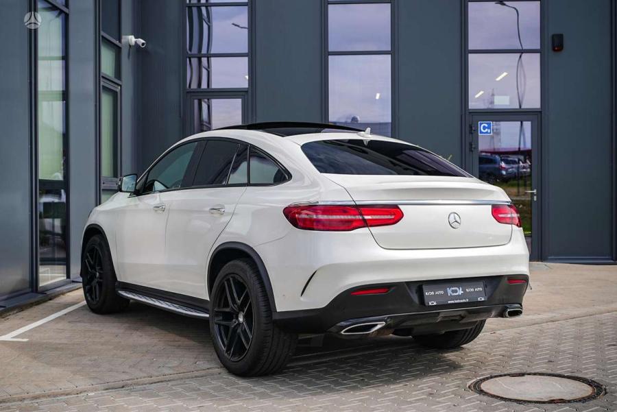 Balts Mercedes-Benz GLE 350 2015 Kauņa, ar dzinēja tilpumu 2.99 L un nobraukumu 85 tūkst. km par 35950 €, foto 10 vietnē AUTOMOTO.COM.LV