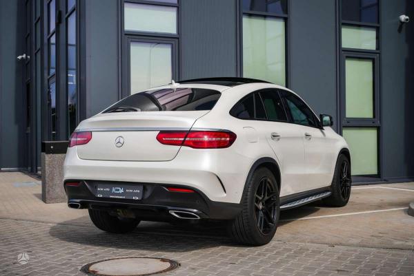 Balts Mercedes-Benz GLE 350 2015 Kauņa, ar dzinēja tilpumu 2.99 L un nobraukumu 85 tūkst. km par 35950 €, foto 10 vietnē AUTOMOTO.COM.LV