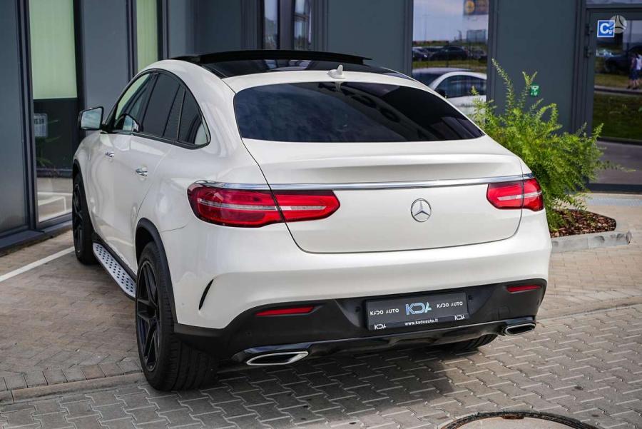 Balts Mercedes-Benz GLE 350 2015 Kauņa, ar dzinēja tilpumu 2.99 L un nobraukumu 85 tūkst. km par 35950 €, foto 12 vietnē AUTOMOTO.COM.LV