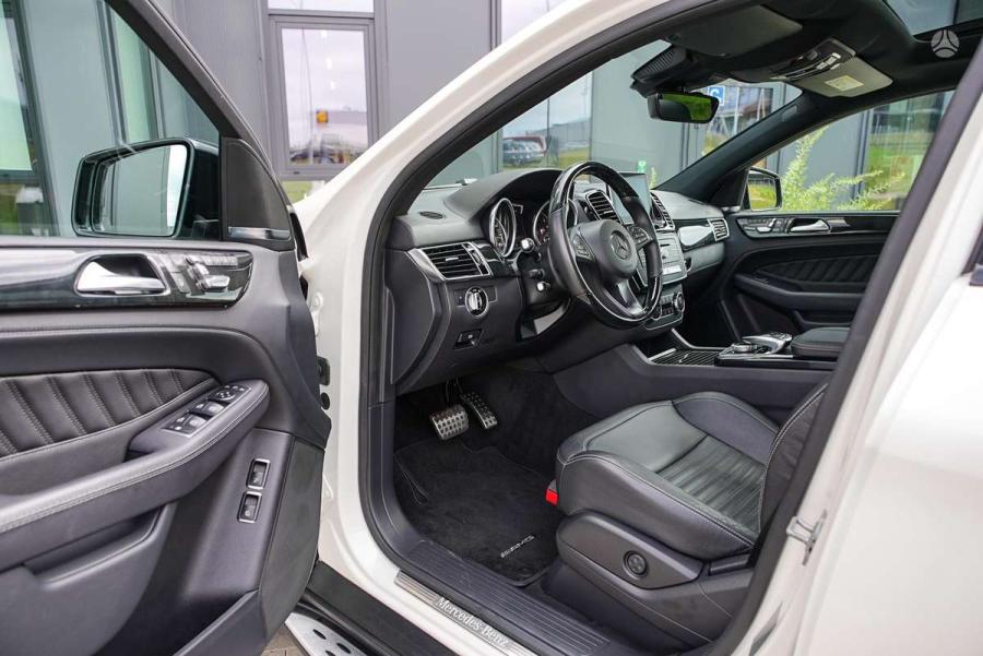 Balts Mercedes-Benz GLE 350 2015 Kauņa, ar dzinēja tilpumu 2.99 L un nobraukumu 85 tūkst. km par 35950 €, foto 26 vietnē AUTOMOTO.COM.LV