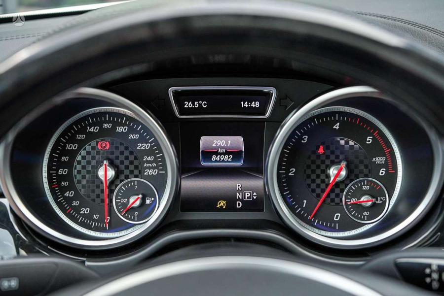 Balts Mercedes-Benz GLE 350 2015 Kauņa, ar dzinēja tilpumu 2.99 L un nobraukumu 85 tūkst. km par 35950 €, foto 35 vietnē AUTOMOTO.COM.LV