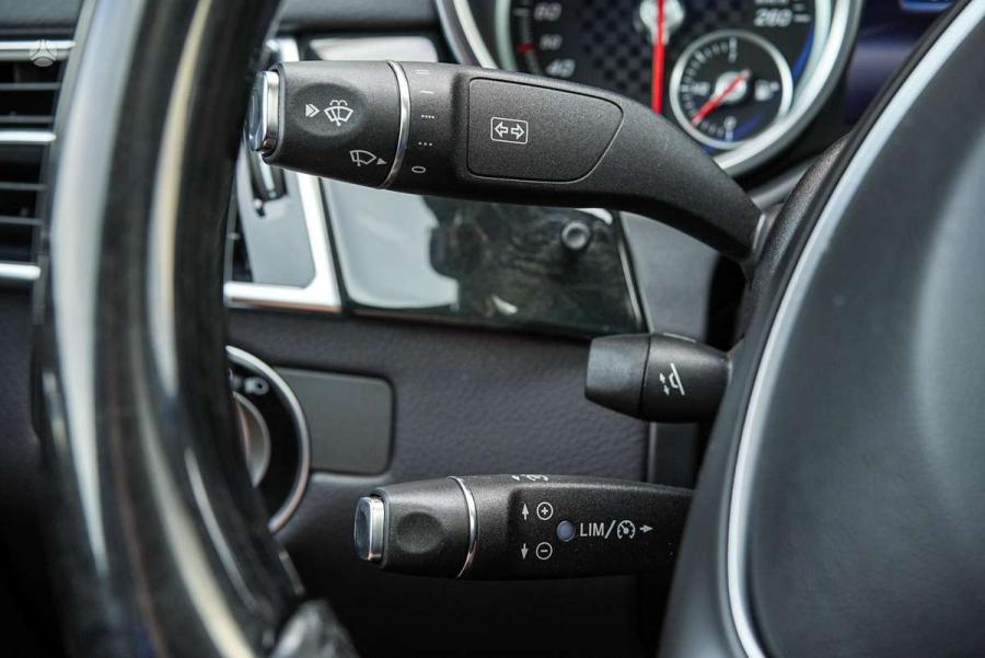 Balts Mercedes-Benz GLE 350 2015 Kauņa, ar dzinēja tilpumu 2.99 L un nobraukumu 85 tūkst. km par 35950 €, foto 36 vietnē AUTOMOTO.COM.LV