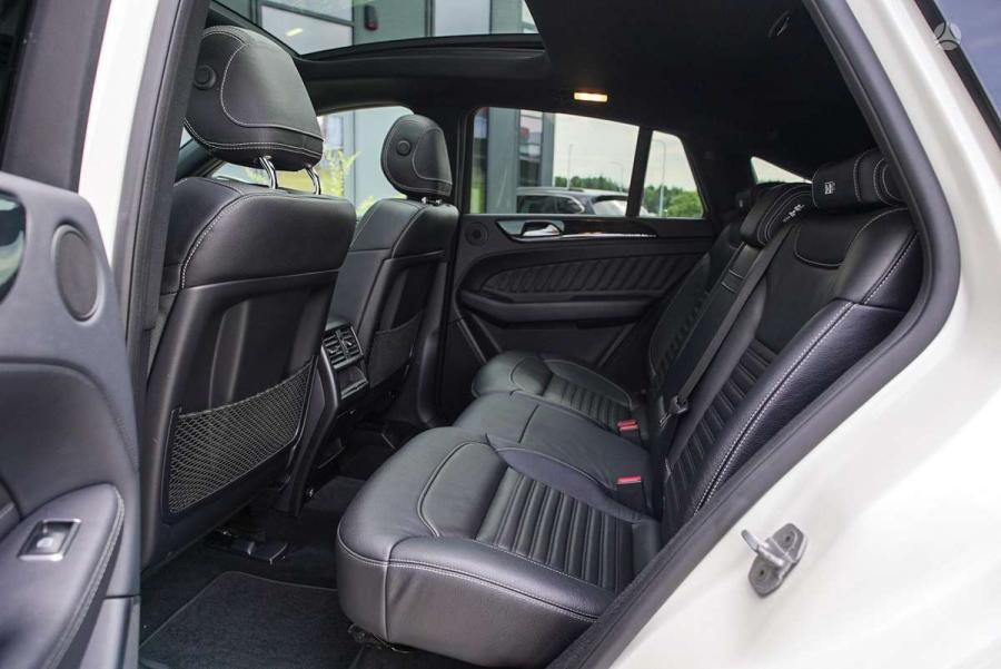 Balts Mercedes-Benz GLE 350 2015 Kauņa, ar dzinēja tilpumu 2.99 L un nobraukumu 85 tūkst. km par 35950 €, foto 39 vietnē AUTOMOTO.COM.LV