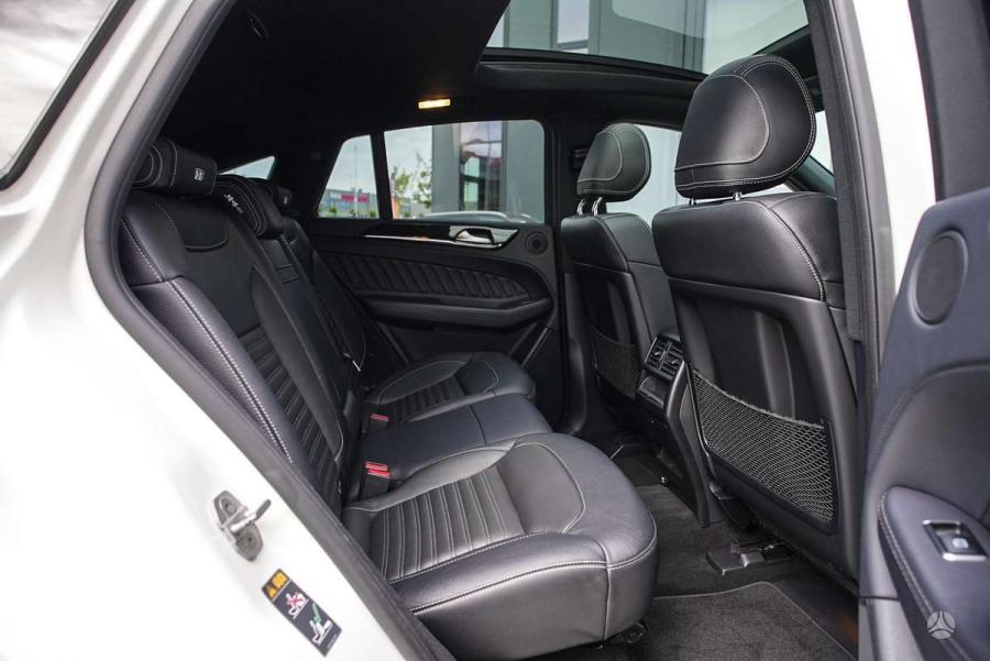 Balts Mercedes-Benz GLE 350 2015 Kauņa, ar dzinēja tilpumu 2.99 L un nobraukumu 85 tūkst. km par 35950 €, foto 41 vietnē AUTOMOTO.COM.LV