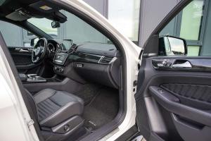 Balts Mercedes-Benz GLE 350 2015 Kauņa, ar dzinēja tilpumu 2.99 L un nobraukumu 85 tūkst. km par 35950 €, foto 42 vietnē AUTOMOTO.COM.LV