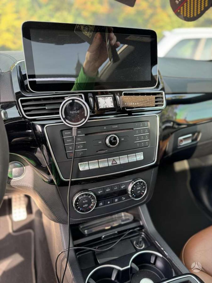 Белый Мерседес ГЛE 350 2015 в Каунас, объемом двигателя 2.99 л и пробегом 256 тыс. км за 27500 €, фото 25 на AUTOMOTO.COM.LV