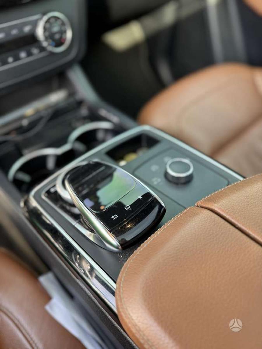 Белый Мерседес ГЛE 350 2015 в Каунас, объемом двигателя 2.99 л и пробегом 256 тыс. км за 27500 €, фото 26 на AUTOMOTO.COM.LV