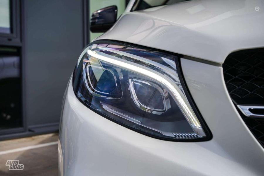 Balts Mercedes-Benz GLE 350 2015 Kauņa, ar dzinēja tilpumu 3.00 L un nobraukumu 85 tūkst. km par 34450 €, foto 8 vietnē AUTOMOTO.COM.LV