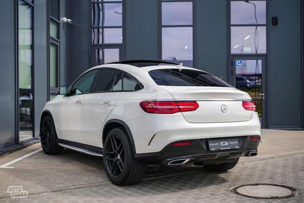 Balts Mercedes-Benz GLE 350 2015 Kauņa, ar dzinēja tilpumu 3.00 L un nobraukumu 85 tūkst. km par 34450 €, foto 10 vietnē AUTOMOTO.COM.LV