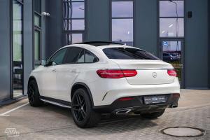 Balts Mercedes-Benz GLE 350 2015 Kauņa, ar dzinēja tilpumu 3.00 L un nobraukumu 85 tūkst. km par 34450 €, foto 10 vietnē AUTOMOTO.COM.LV