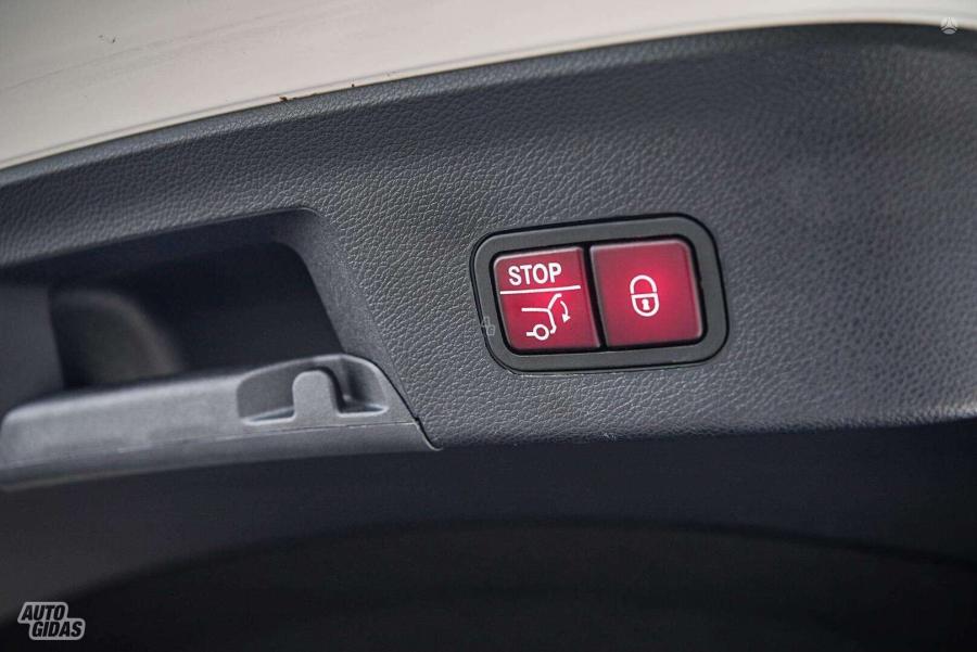 Balts Mercedes-Benz GLE 350 2015 Kauņa, ar dzinēja tilpumu 3.00 L un nobraukumu 85 tūkst. km par 34450 €, foto 17 vietnē AUTOMOTO.COM.LV