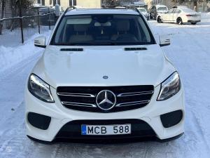 Balts Mercedes-Benz GLE 350 2016 Viļņa, ar dzinēja tilpumu 2.99 L un nobraukumu 228 tūkst. km par 26000 €, foto 7 vietnē AUTOMOTO.COM.LV