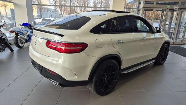 Balts Mercedes-Benz GLE 350 2016 Marijampole, ar dzinēja tilpumu 2.99 L un nobraukumu 116 tūkst. km par 34999 €, foto 6 vietnē AUTOMOTO.COM.LV