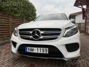 Белый Мерседес ГЛE 350 2016 в Рига, объемом двигателя 3.00 л и пробегом 182 тыс. км за 20500 €, фото 13 на AUTOMOTO.COM.LV