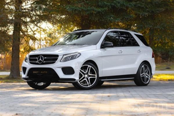 White Mercedes-Benz GLE 350 2016 in Jelgava, with an engine capacity of 3.00 L and mileage of 0 thousand km for 27500 €, photo 3 on AUTOMOTO.COM.LV