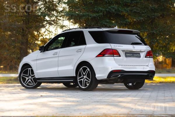 White Mercedes-Benz GLE 350 2016 in Jelgava, with an engine capacity of 3.00 L and mileage of 0 thousand km for 27500 €, photo 4 on AUTOMOTO.COM.LV