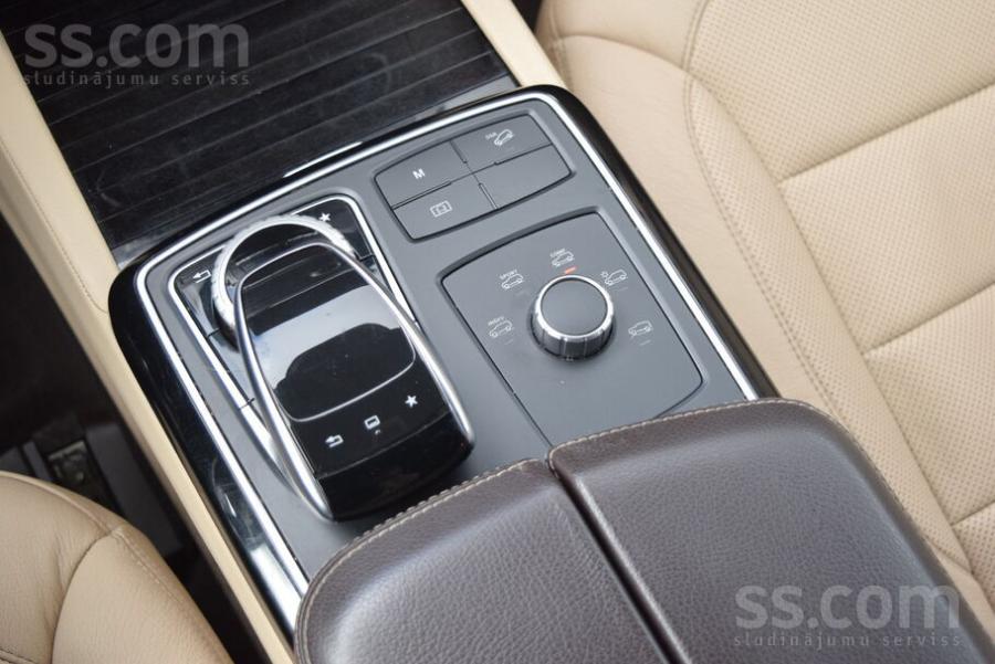 Balts Mercedes-Benz GLE 350 2016 Rīga, ar dzinēja tilpumu 3.00 L un nobraukumu 173 tūkst. km par 26900 €, foto 6 vietnē AUTOMOTO.COM.LV