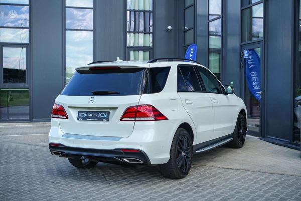 Белый Мерседес ГЛE 350 2016 в Каунас, объемом двигателя 2.99 л и пробегом 227 тыс. км за 24950 €, фото 9 на AUTOMOTO.COM.LV
