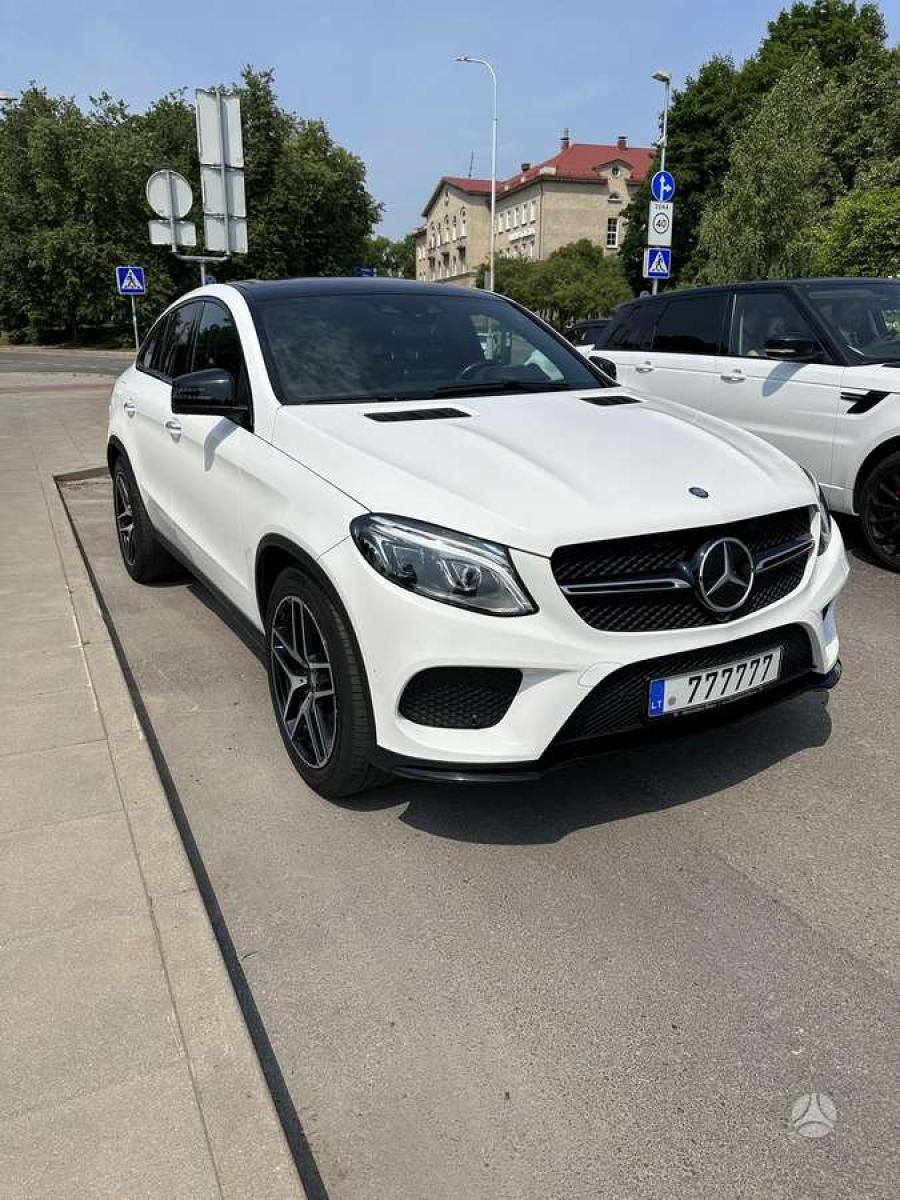 Balts Mercedes-Benz GLE 350 2016 Viļņa, ar dzinēja tilpumu 2.99 L un nobraukumu 131 tūkst. km par 35900 €, foto 3 vietnē AUTOMOTO.COM.LV