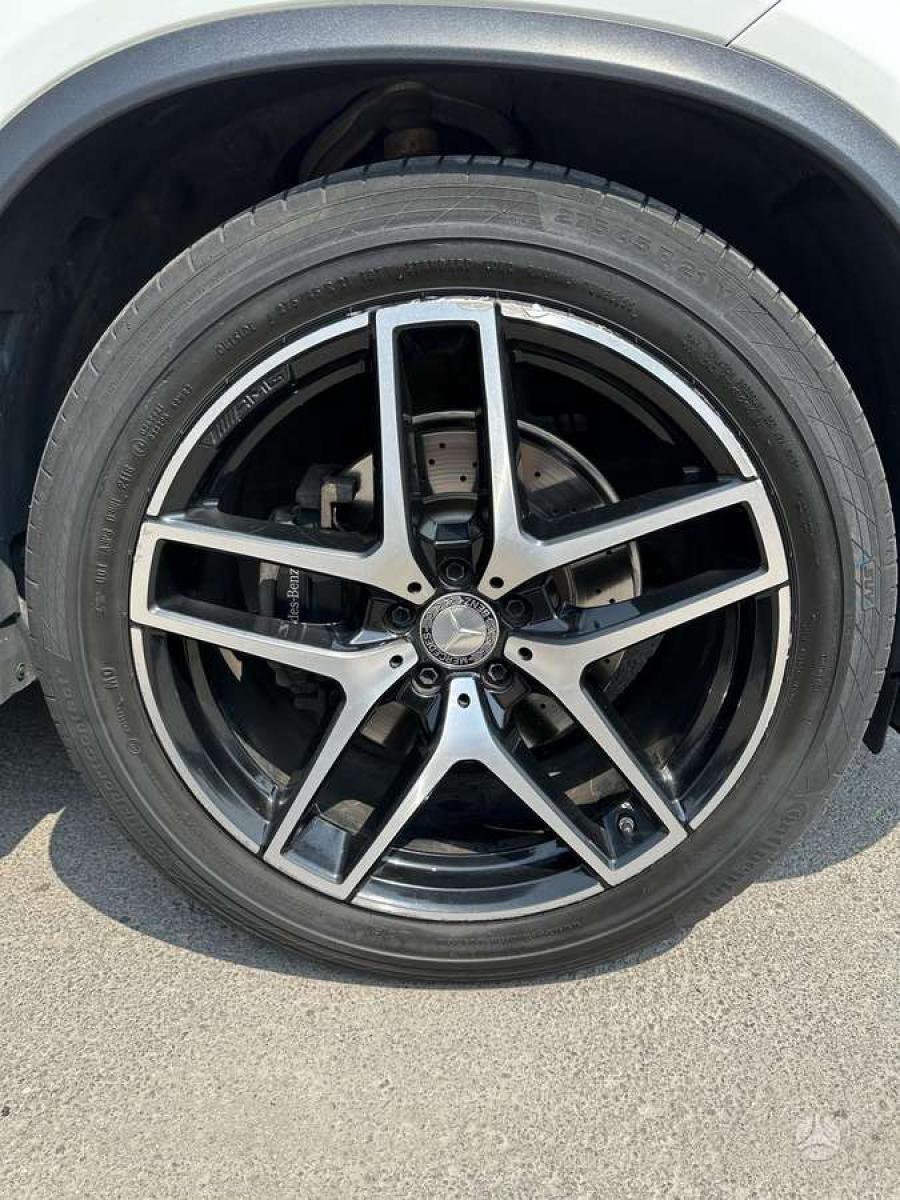 Balts Mercedes-Benz GLE 350 2016 Viļņa, ar dzinēja tilpumu 2.99 L un nobraukumu 131 tūkst. km par 35900 €, foto 7 vietnē AUTOMOTO.COM.LV