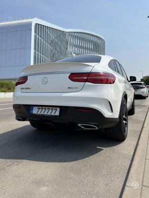 Balts Mercedes-Benz GLE 350 2016 Viļņa, ar dzinēja tilpumu 2.99 L un nobraukumu 131 tūkst. km par 35900 €, foto 9 vietnē AUTOMOTO.COM.LV