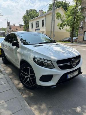 Balts Mercedes-Benz GLE 350 2016 Viļņa, ar dzinēja tilpumu 2.99 L un nobraukumu 131 tūkst. km par 35900 €, foto 12 vietnē AUTOMOTO.COM.LV