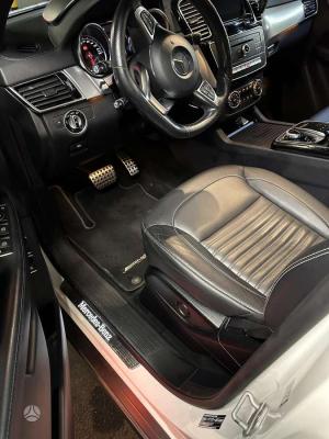 Balts Mercedes-Benz GLE 350 2016 Viļņa, ar dzinēja tilpumu 2.99 L un nobraukumu 131 tūkst. km par 35900 €, foto 20 vietnē AUTOMOTO.COM.LV
