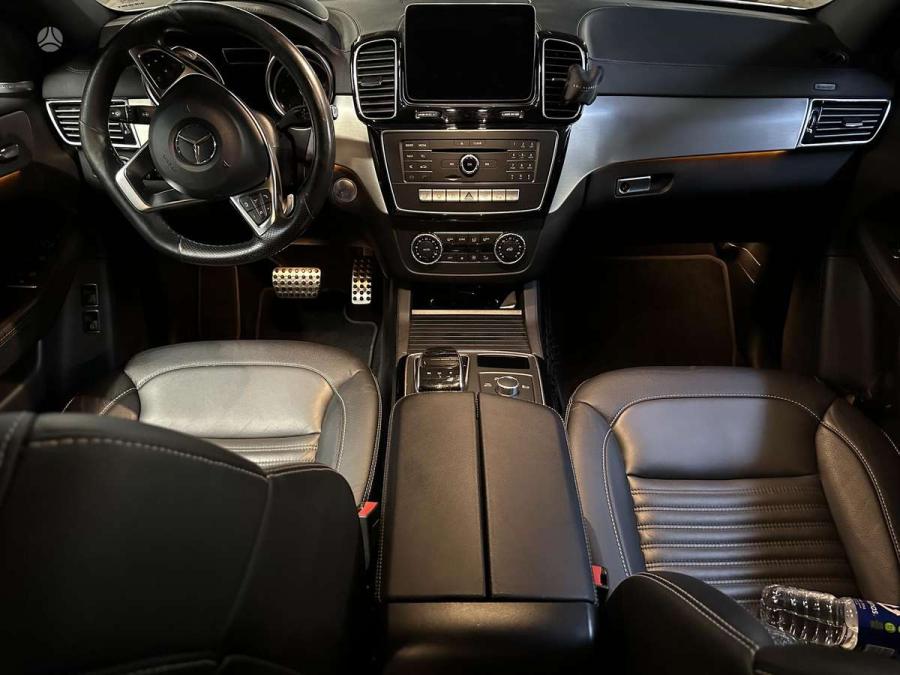 Balts Mercedes-Benz GLE 350 2016 Viļņa, ar dzinēja tilpumu 2.99 L un nobraukumu 131 tūkst. km par 35900 €, foto 22 vietnē AUTOMOTO.COM.LV