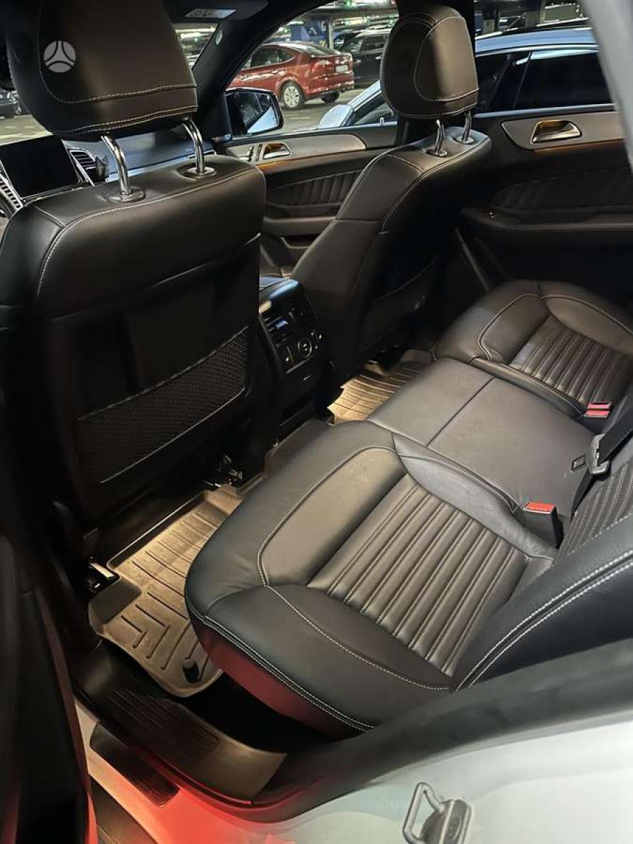 Balts Mercedes-Benz GLE 350 2016 Viļņa, ar dzinēja tilpumu 2.99 L un nobraukumu 131 tūkst. km par 35900 €, foto 23 vietnē AUTOMOTO.COM.LV