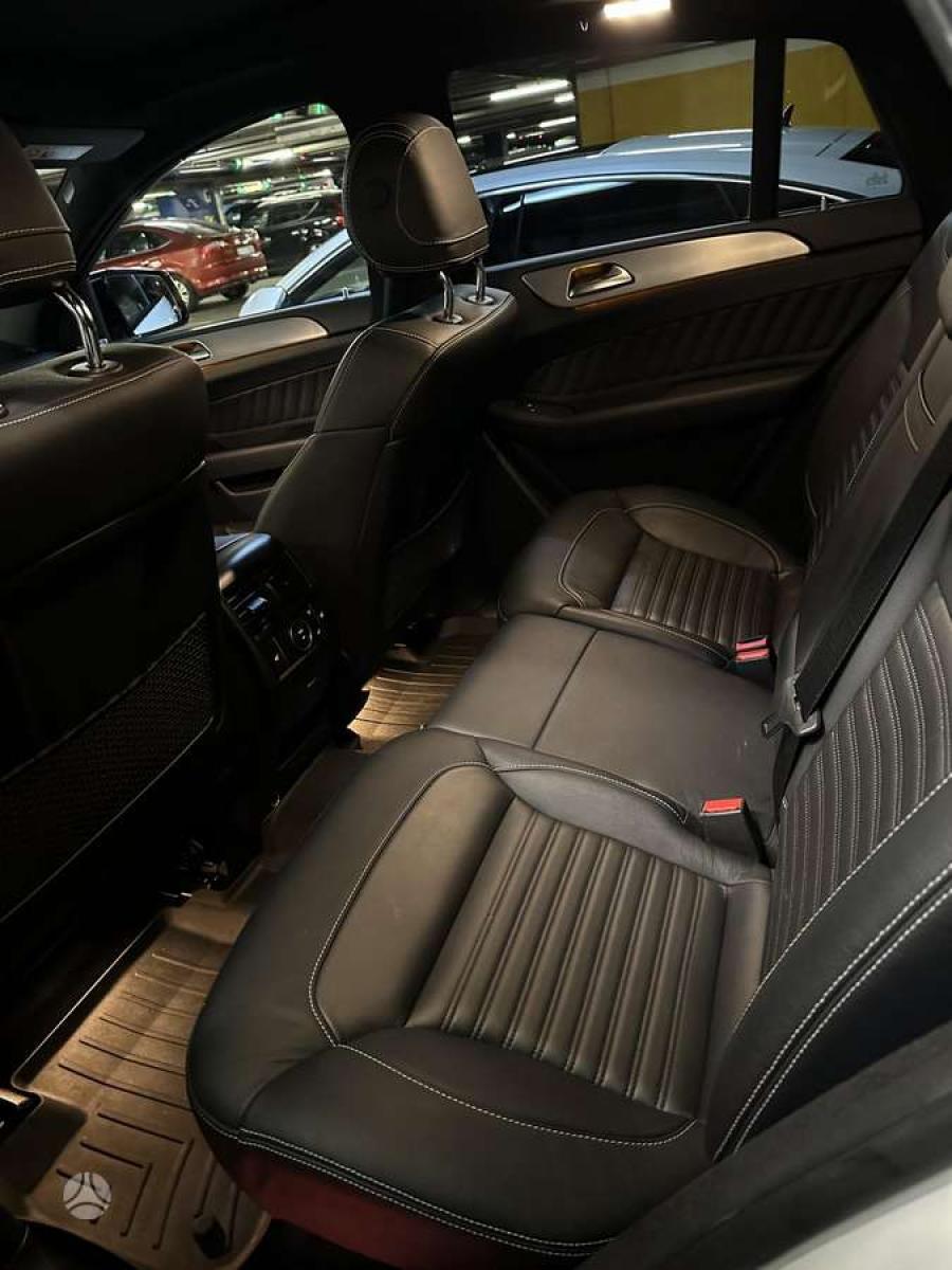 Balts Mercedes-Benz GLE 350 2016 Viļņa, ar dzinēja tilpumu 2.99 L un nobraukumu 131 tūkst. km par 35900 €, foto 25 vietnē AUTOMOTO.COM.LV
