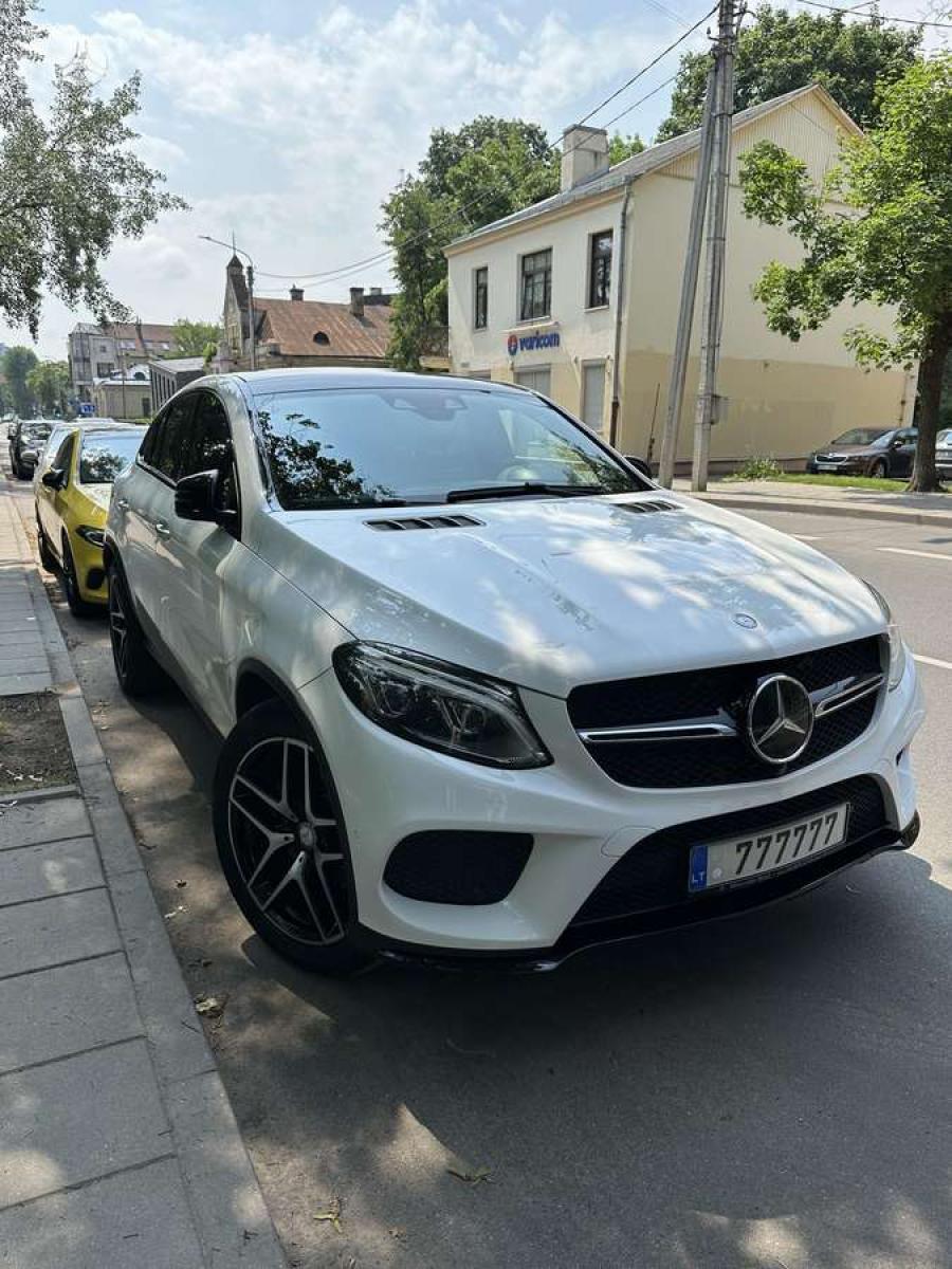 Balts Mercedes-Benz GLE 350 2016 Viļņa, ar dzinēja tilpumu 2.99 L un nobraukumu 131 tūkst. km par 35900 €, foto 29 vietnē AUTOMOTO.COM.LV