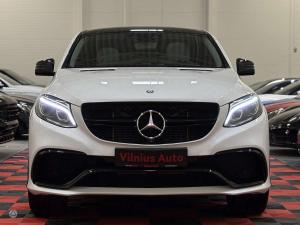 White Mercedes-Benz GLE 350 2016 in Vilnius, with an engine capacity of 2.99 L and mileage of 93 thousand km for 33990 €, photo 3 on AUTOMOTO.COM.LV