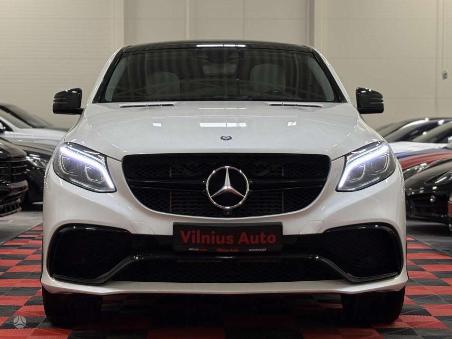 White Mercedes-Benz GLE 350 2016 in Vilnius, with an engine capacity of 2.99 L and mileage of 93 thousand km for 33990 €, photo 3 on AUTOMOTO.COM.LV