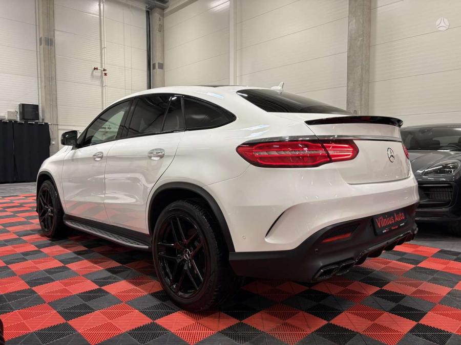 White Mercedes-Benz GLE 350 2016 in Vilnius, with an engine capacity of 2.99 L and mileage of 93 thousand km for 33990 €, photo 7 on AUTOMOTO.COM.LV