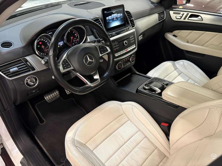 White Mercedes-Benz GLE 350 2016 in Vilnius, with an engine capacity of 2.99 L and mileage of 93 thousand km for 33990 €, photo 12 on AUTOMOTO.COM.LV